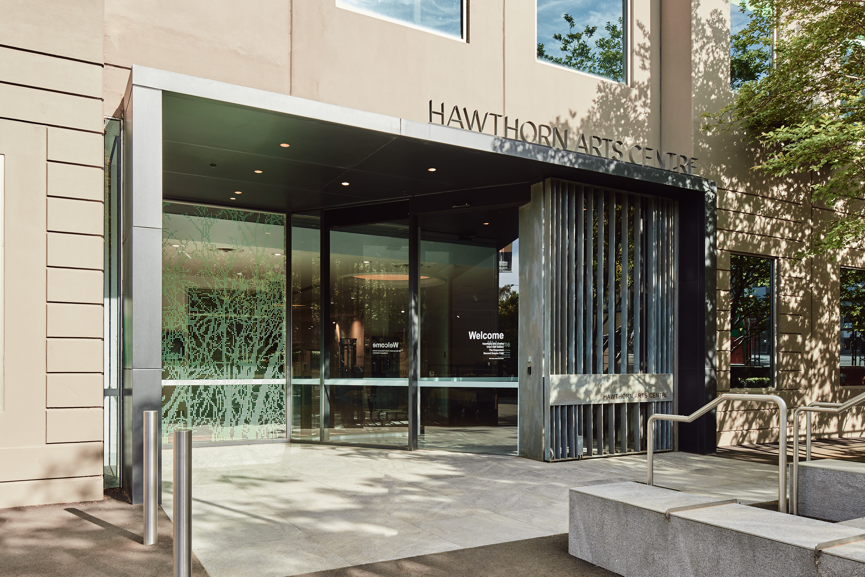 Hawthorn Arts Centre Library Lounge hours and location | City of Boroondara